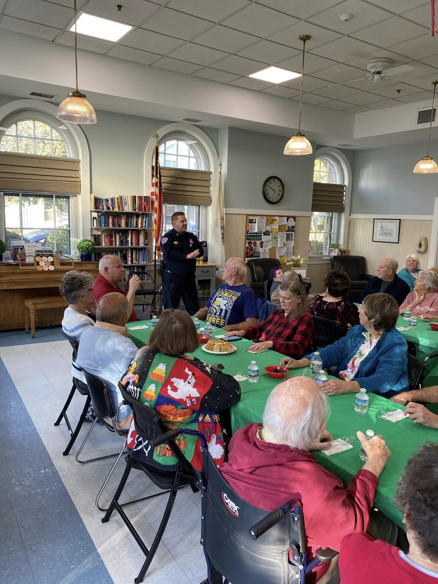Reading Police Serve Dinner at the Pleasant Street Center – The Reading ...