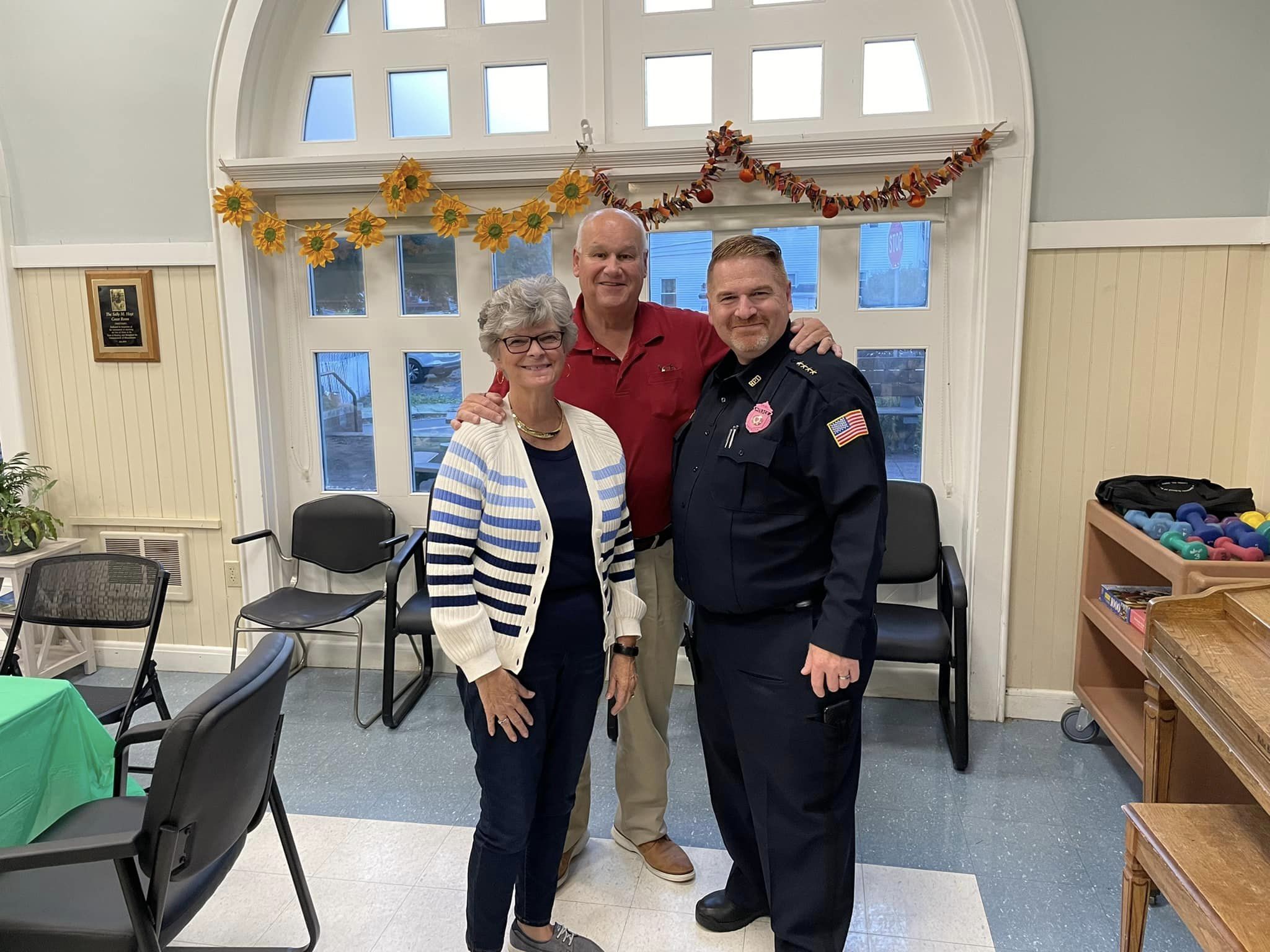 Reading Police Serve Dinner at the Pleasant Street Center | The Reading ...