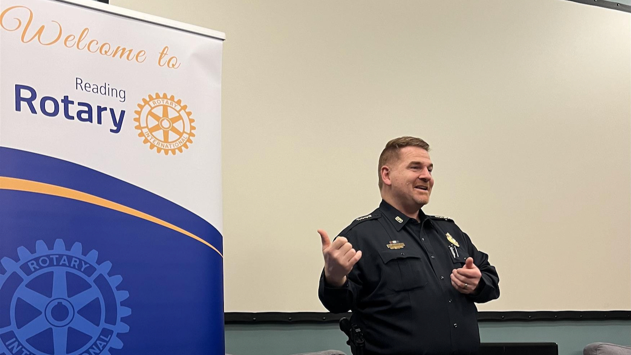 Chief Clark Visits Rotary – The Reading Post