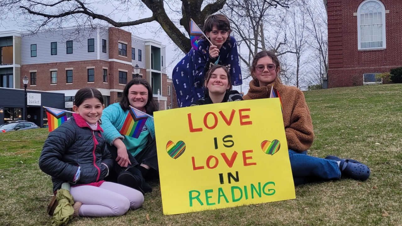 Rainbow Rally Storytime Drew Nearly 200 People to Reading Common – The ...