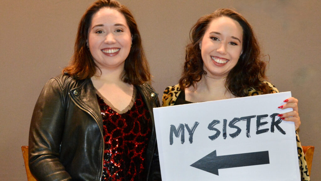 Twins Reunite Onstage in First Date – The Reading Post